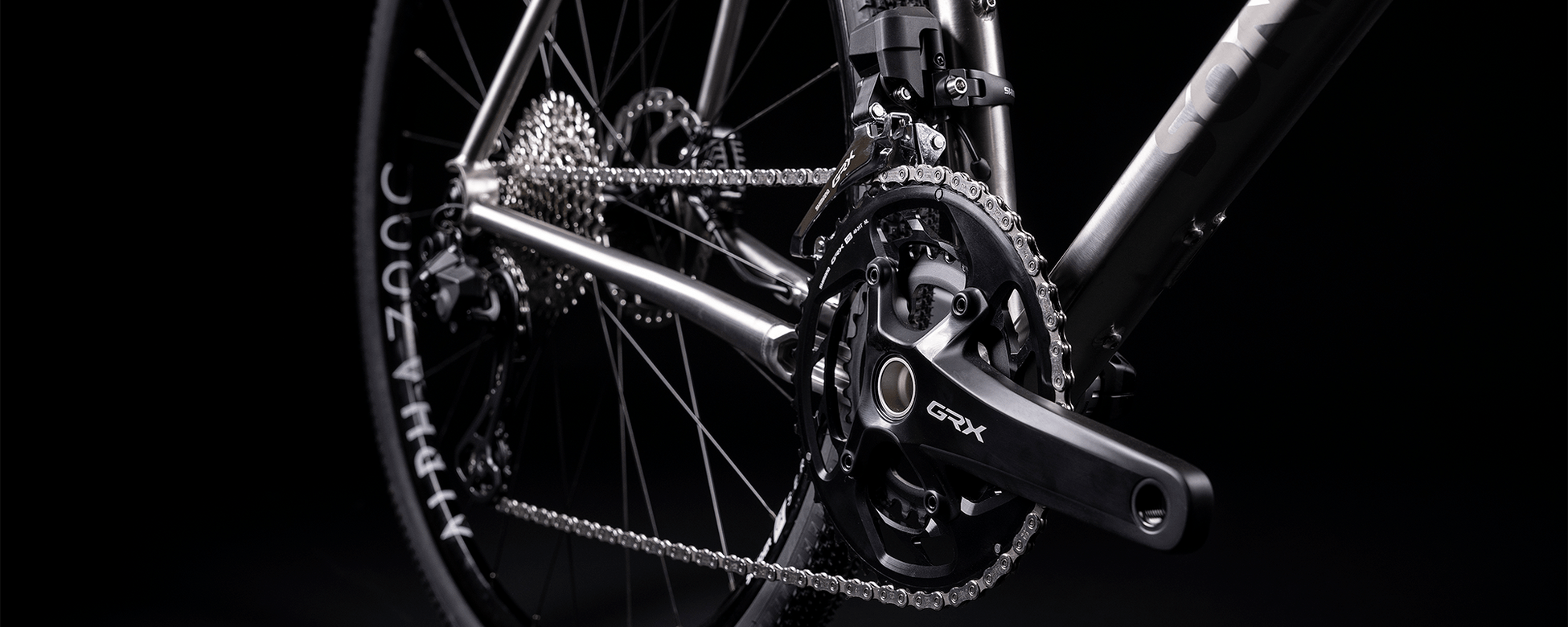 SRAM vs Shimano Gravel Groupsets: Which Is Best for You?