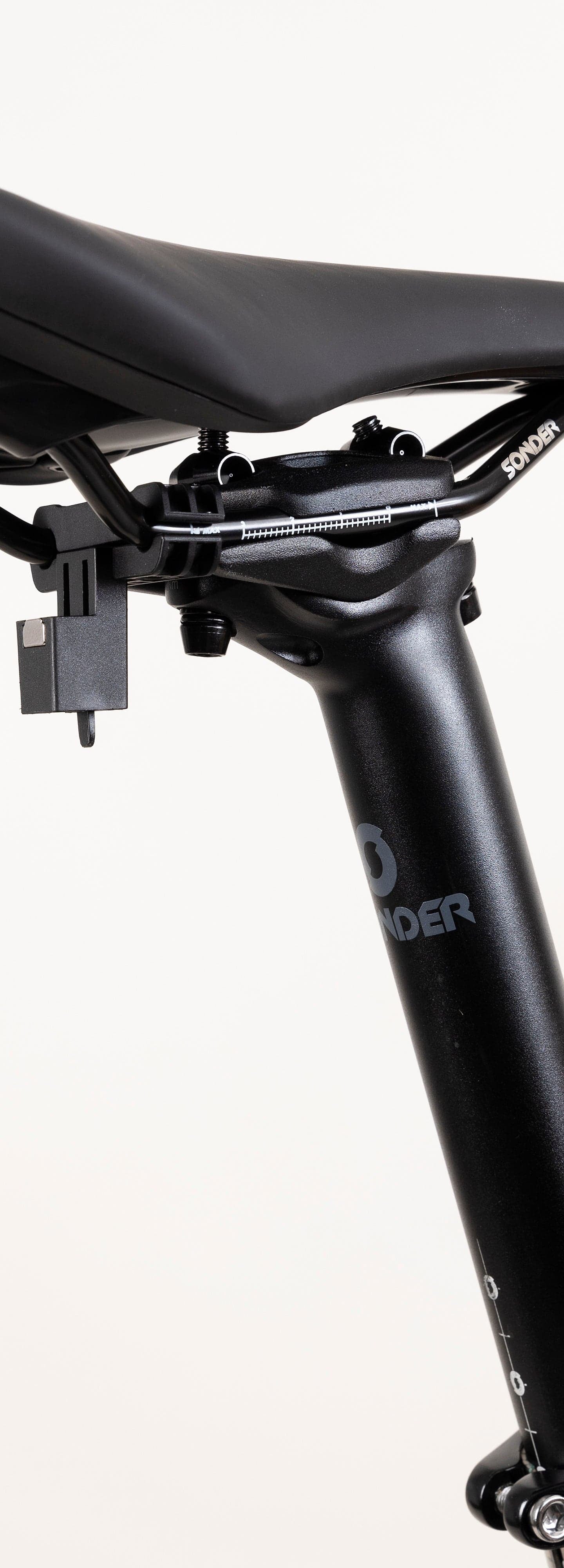 Halo - Rear Led Bike Light with Braking mode | Sonder