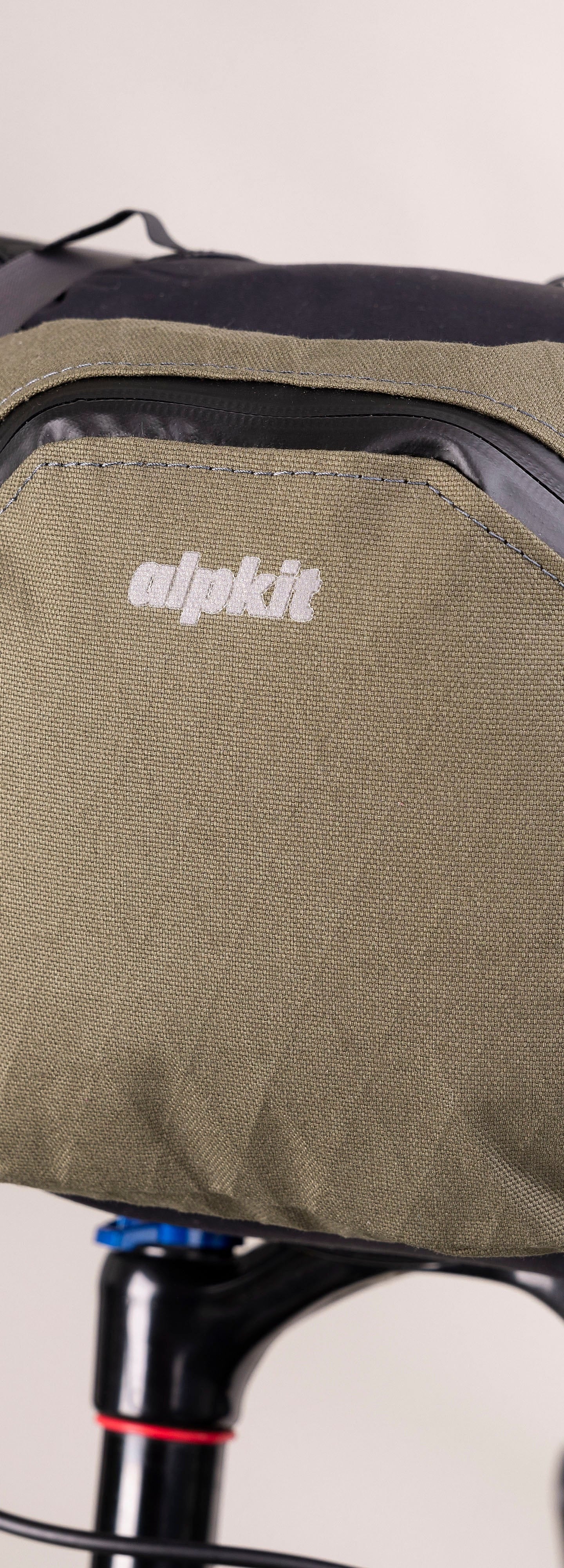 Roo Pouch | 2.5L Handlebar Bag Accessory Pouch