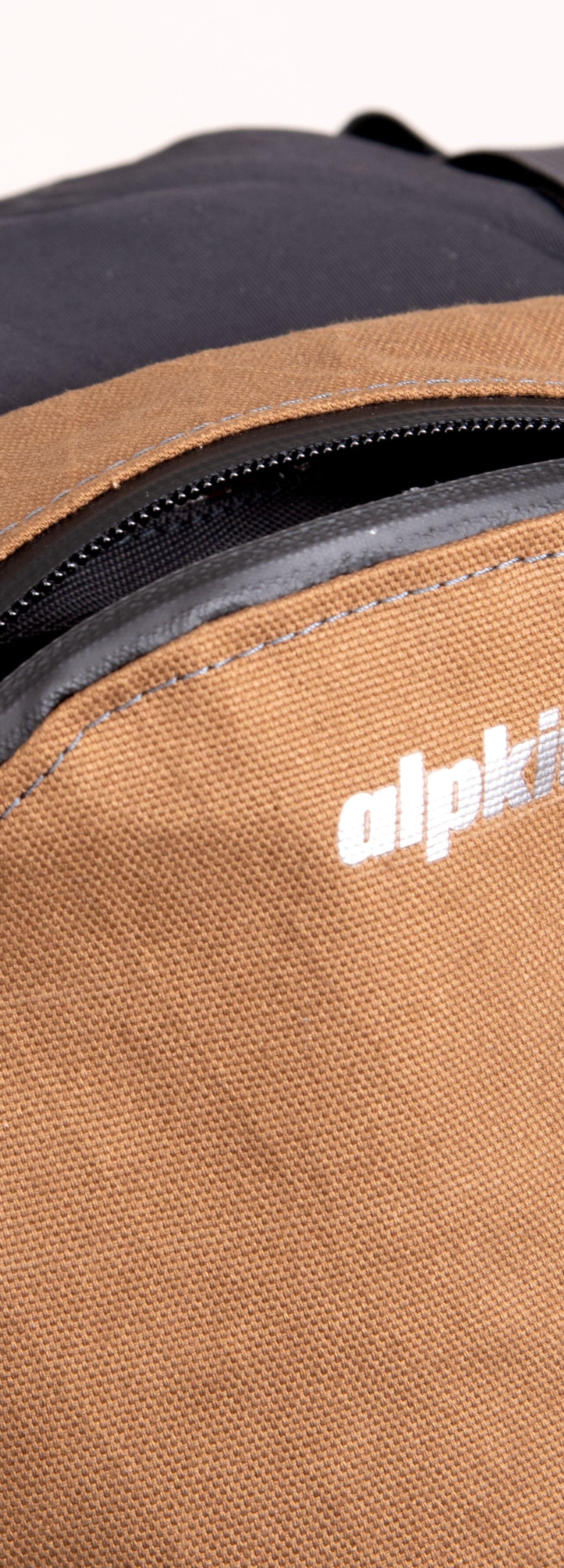 Roo Pouch | 2.5L Handlebar Bag Accessory Pouch