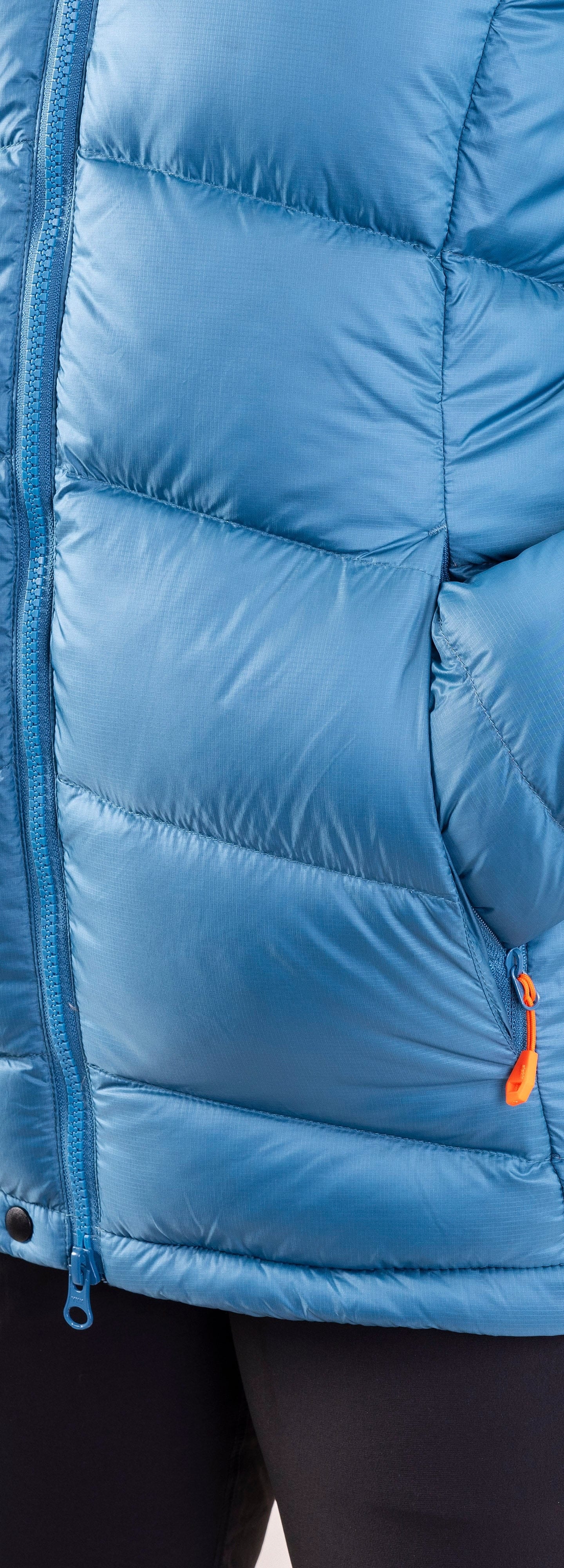 Fantom Women's Hydrophobic 650FP Insulated Down Jacket