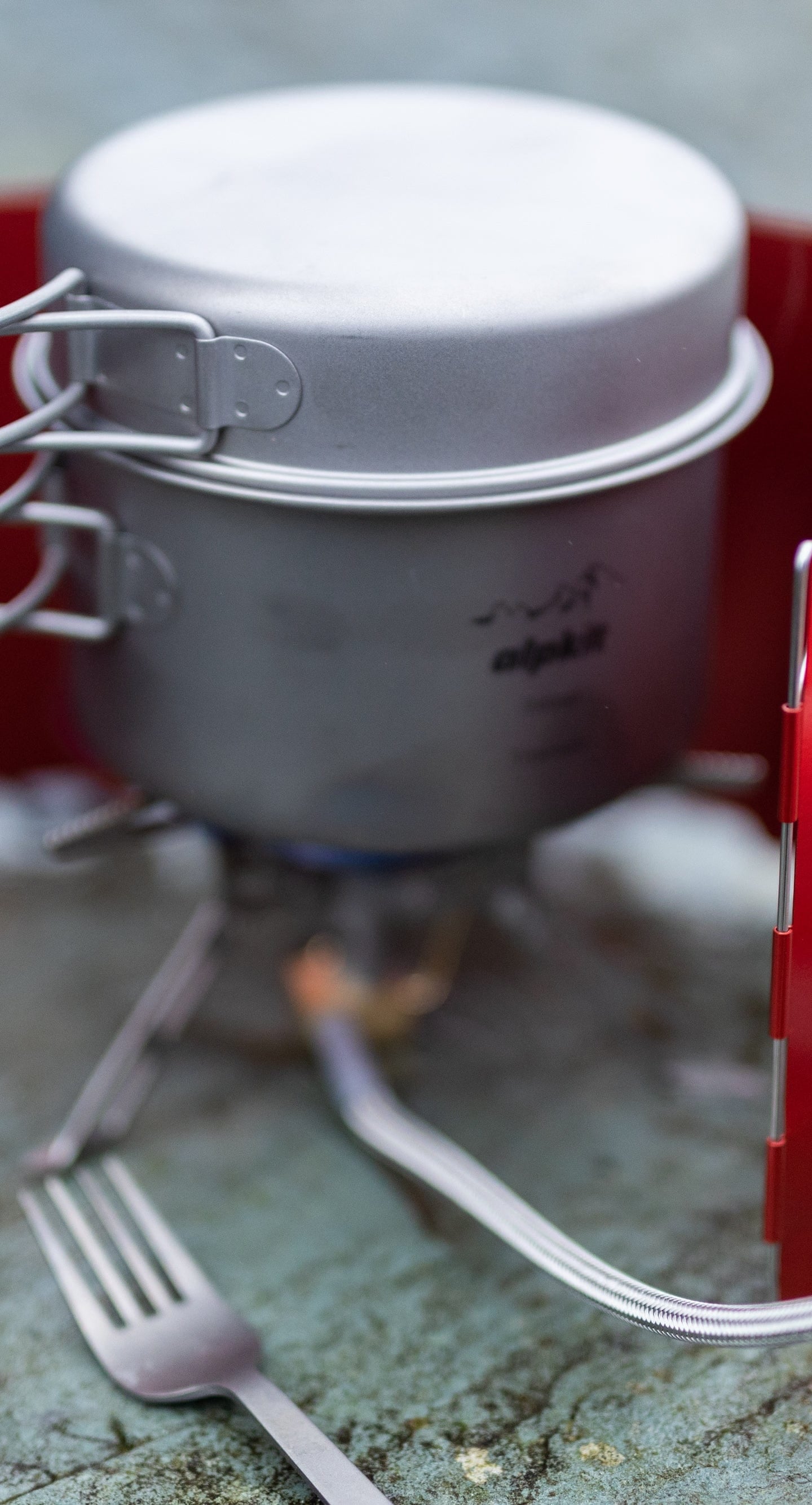 Concertina Camping Stove Wind Shield