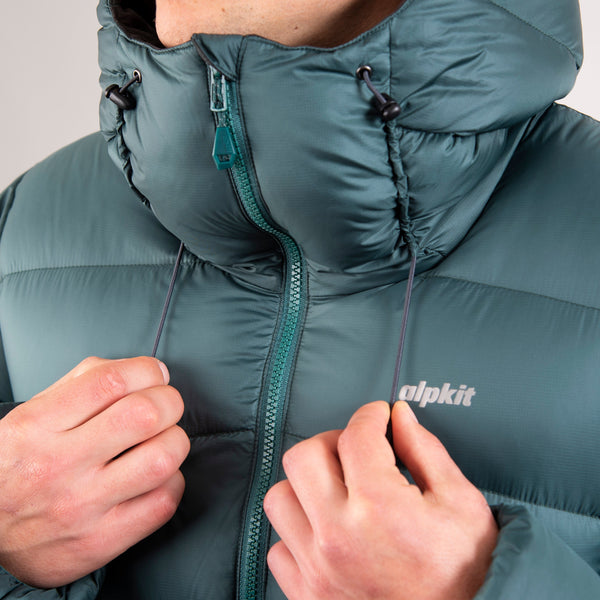 Mens Fantom Insulated Jacket: Conquer Cold Weather with Confidence