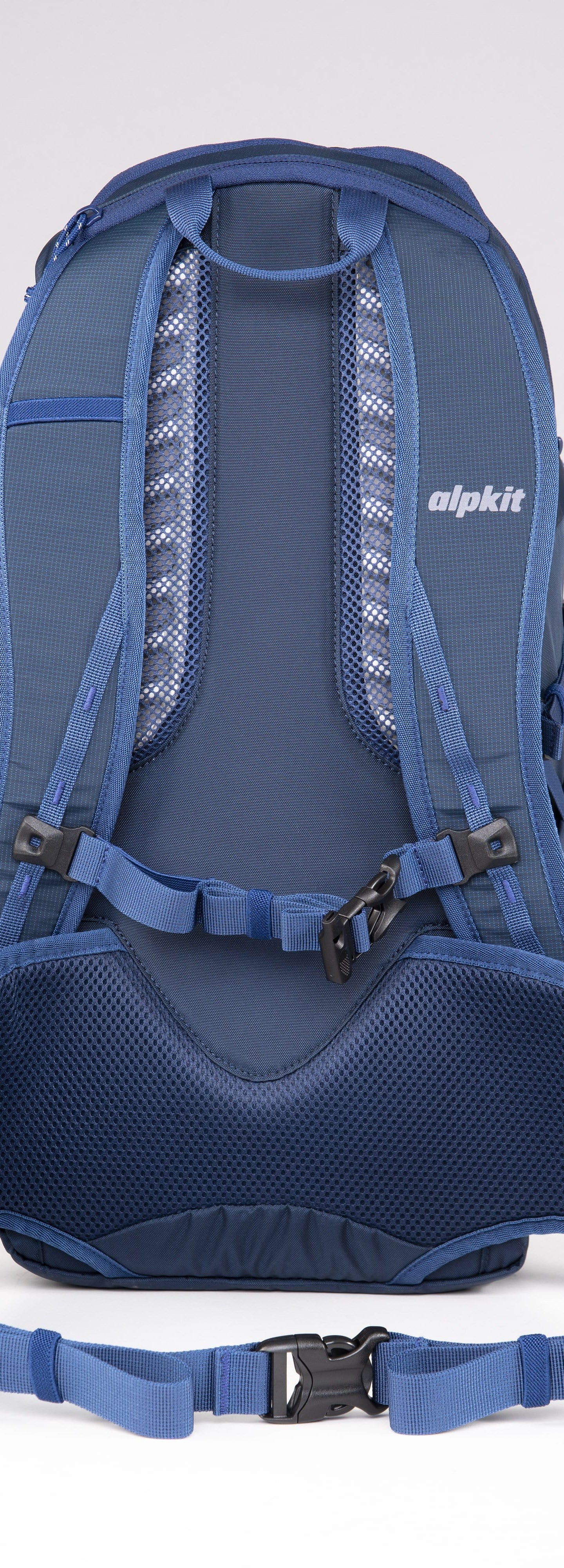 Presta 25L Daypack Backpack