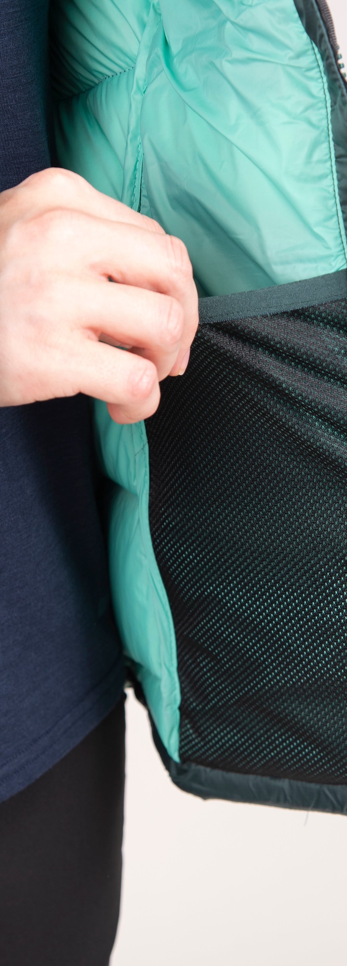 Fantom Women's Hydrophobic 650FP Insulated Down Jacket