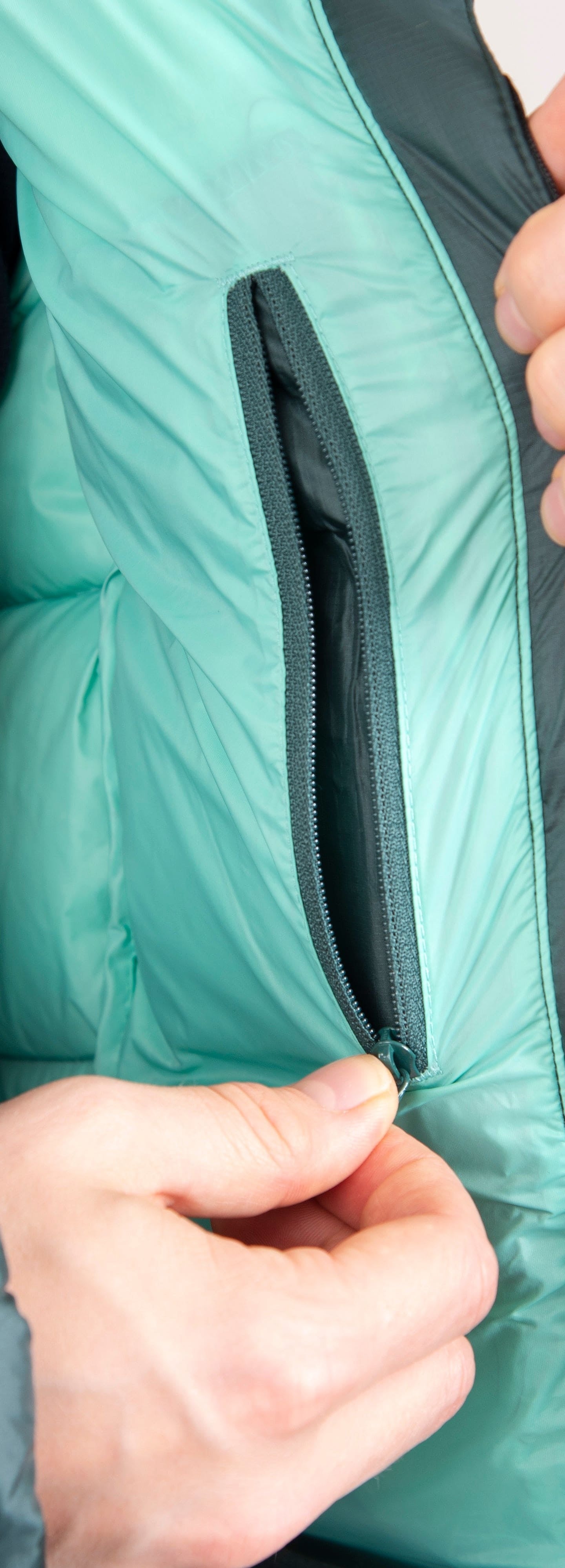 Fantom Women's Hydrophobic 650FP Insulated Down Jacket